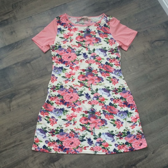 E2 Clothing | Dresses | Brand New Floral Dress Size L | Poshmark